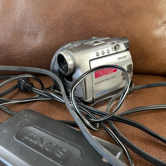 Sony | Cameras, Photo & Video | Sony Handycam Dcrdvd3 120x Zoom Dvd ...